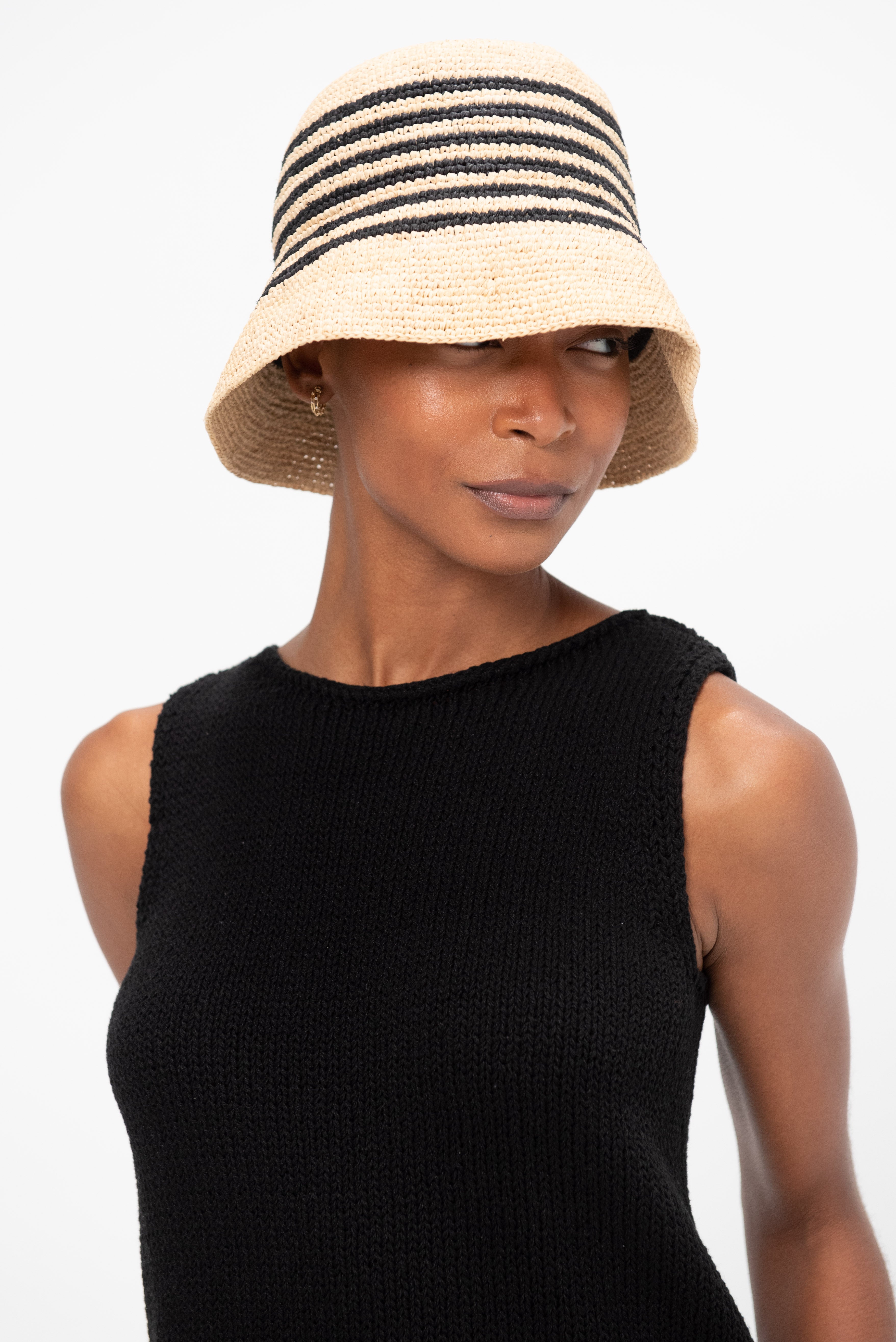 Maison NH Stella Hat, Natural Noir – Kick Pleat