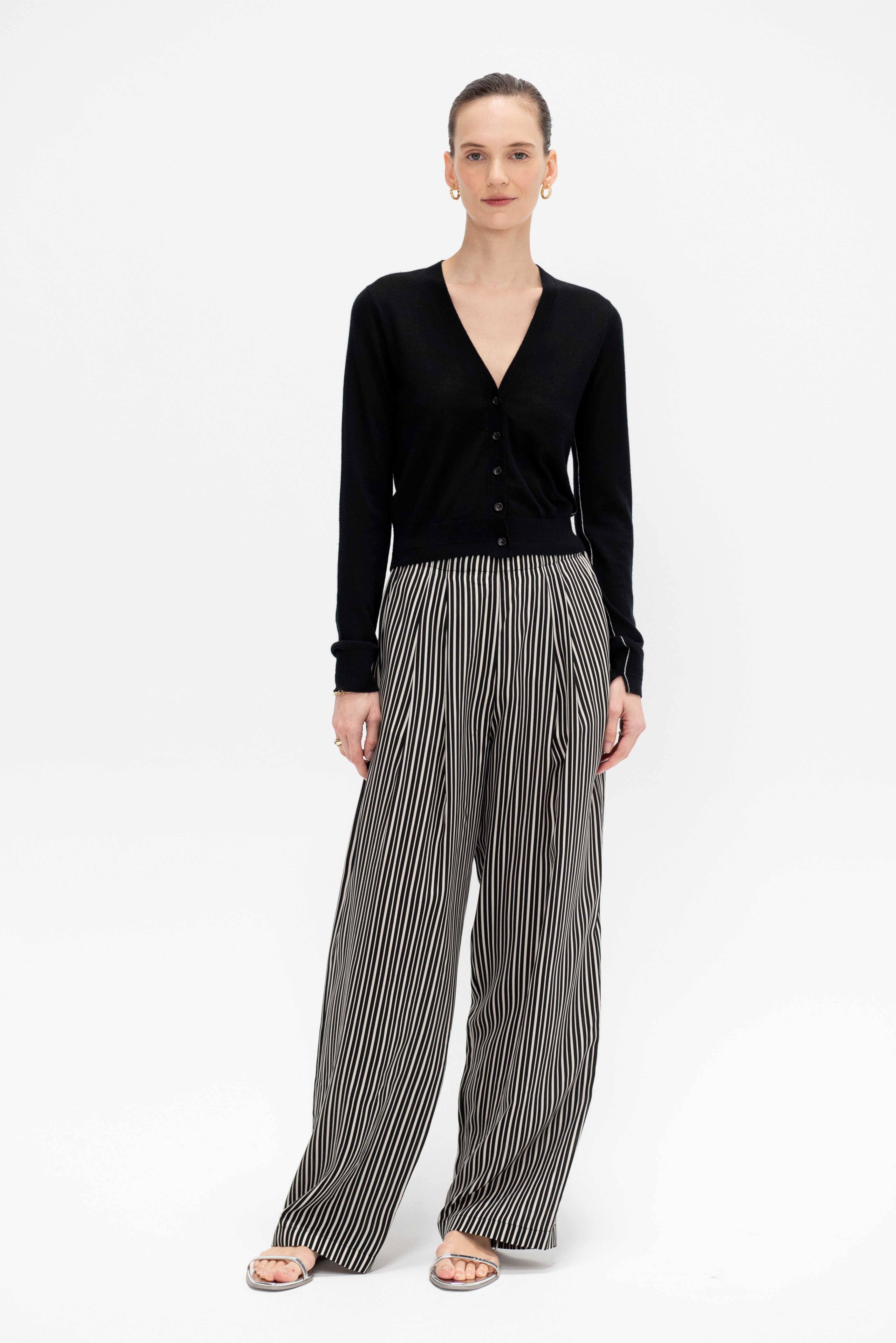 MARIA MCMANUS – Kick Pleat MARIA MCMANUS – Kick Pleat