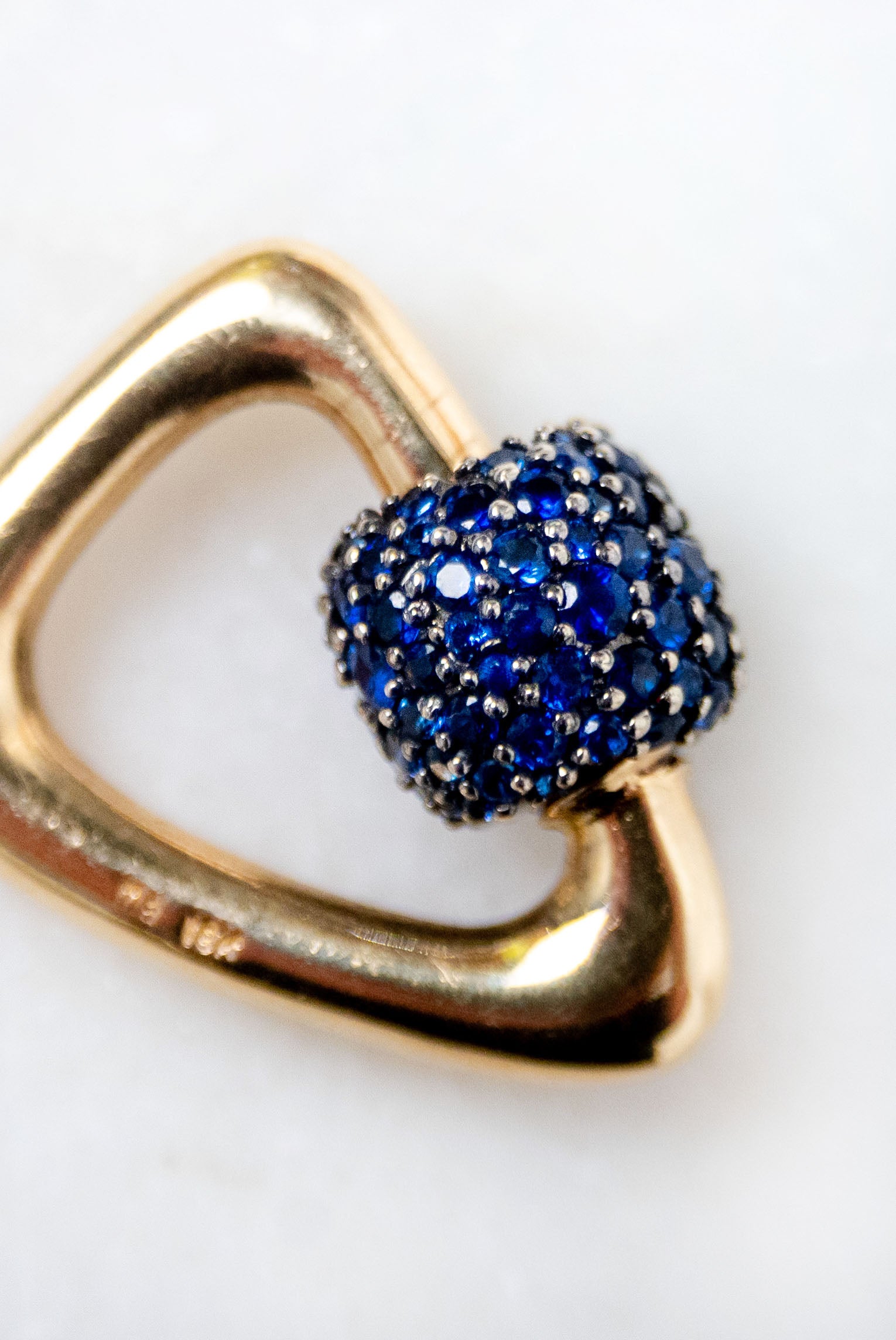 Freeform Lock, Blue Sapphire – Kick Pleat