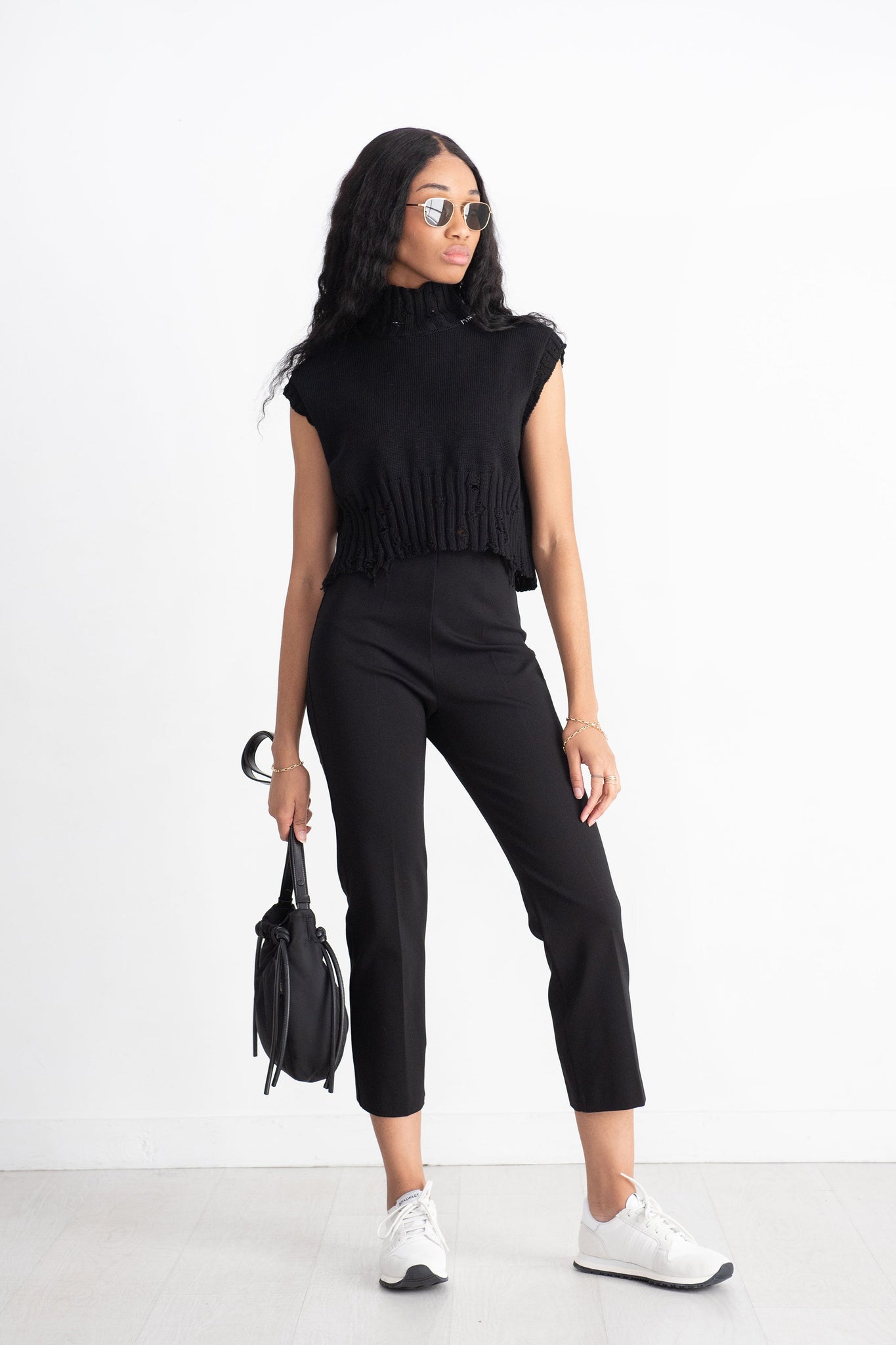 ALL BOTTOMS – Kick Pleat