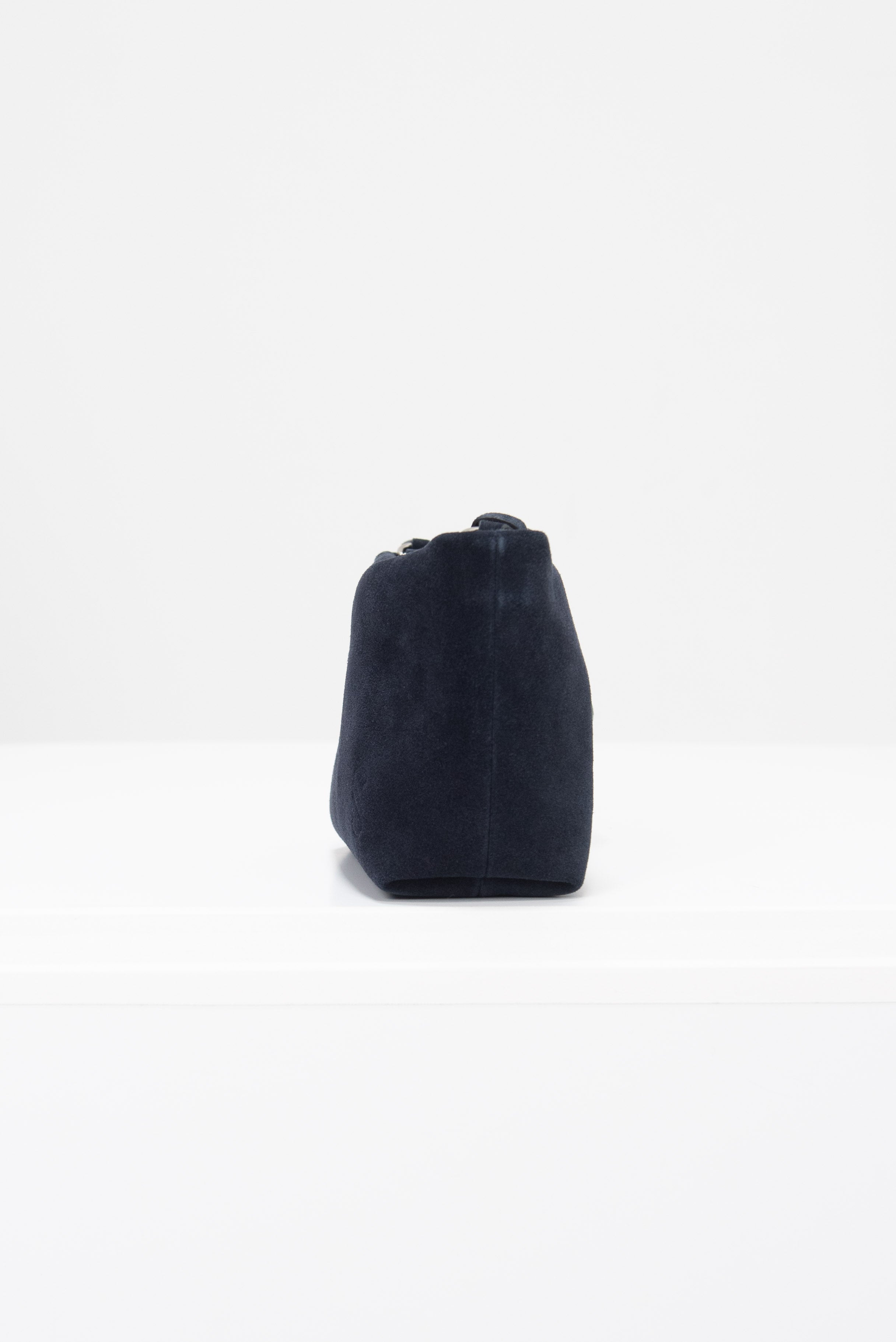 Bond Bag Suede, Deep Navy – Kick Pleat