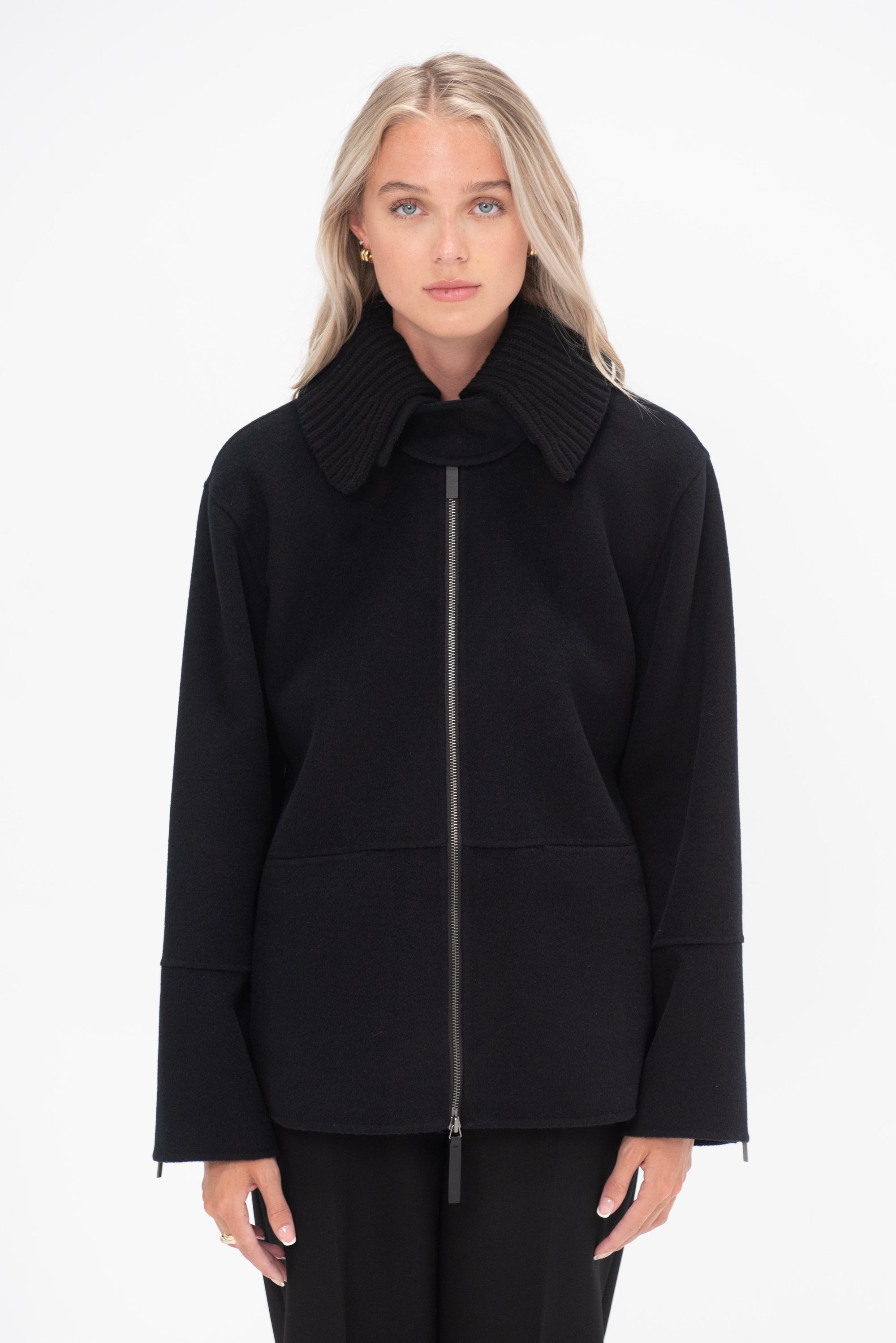 Outerwear – Kick Pleat