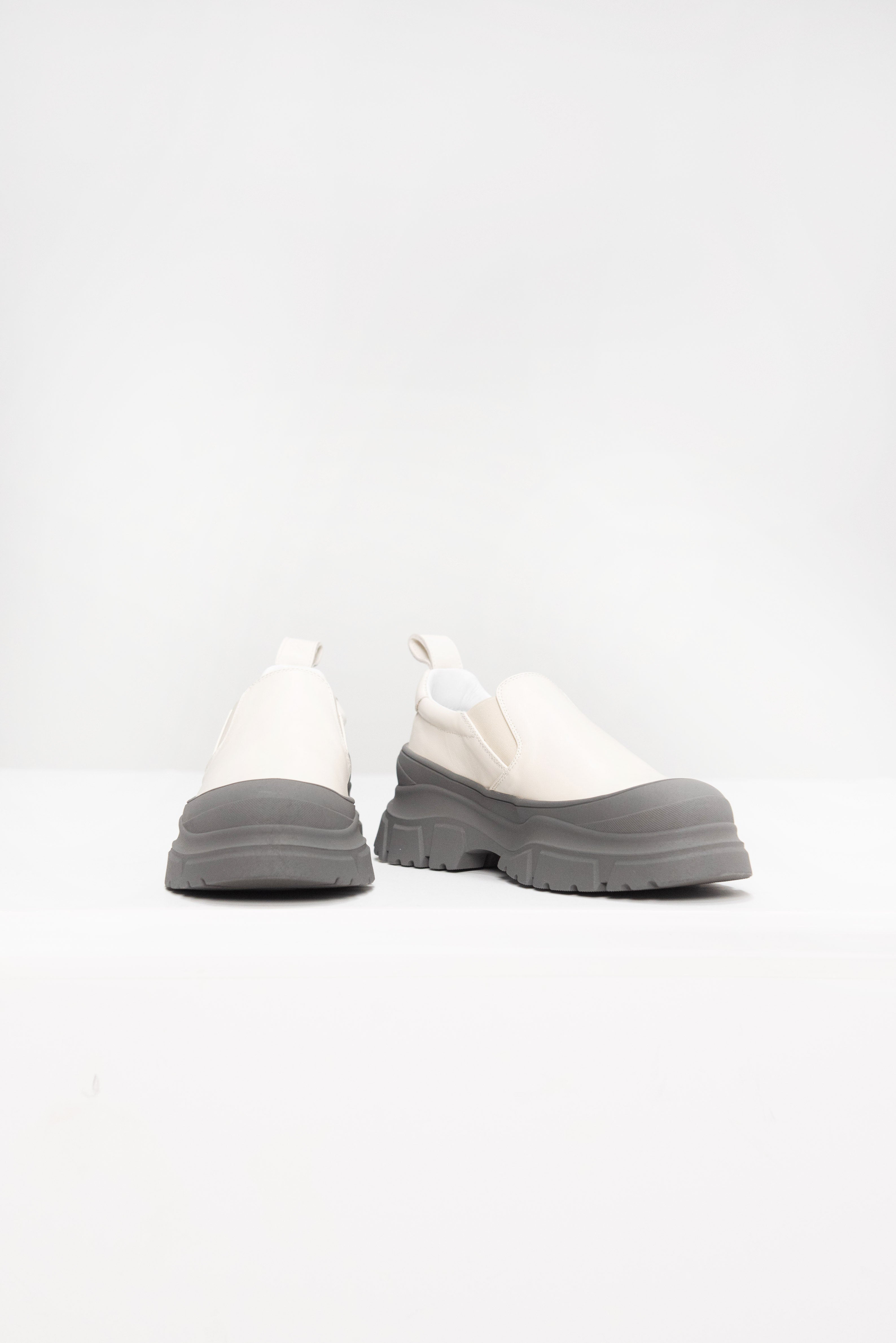 Sofie D'Hoore Nappa Leather Shoe, Slate Gray – Kick Pleat