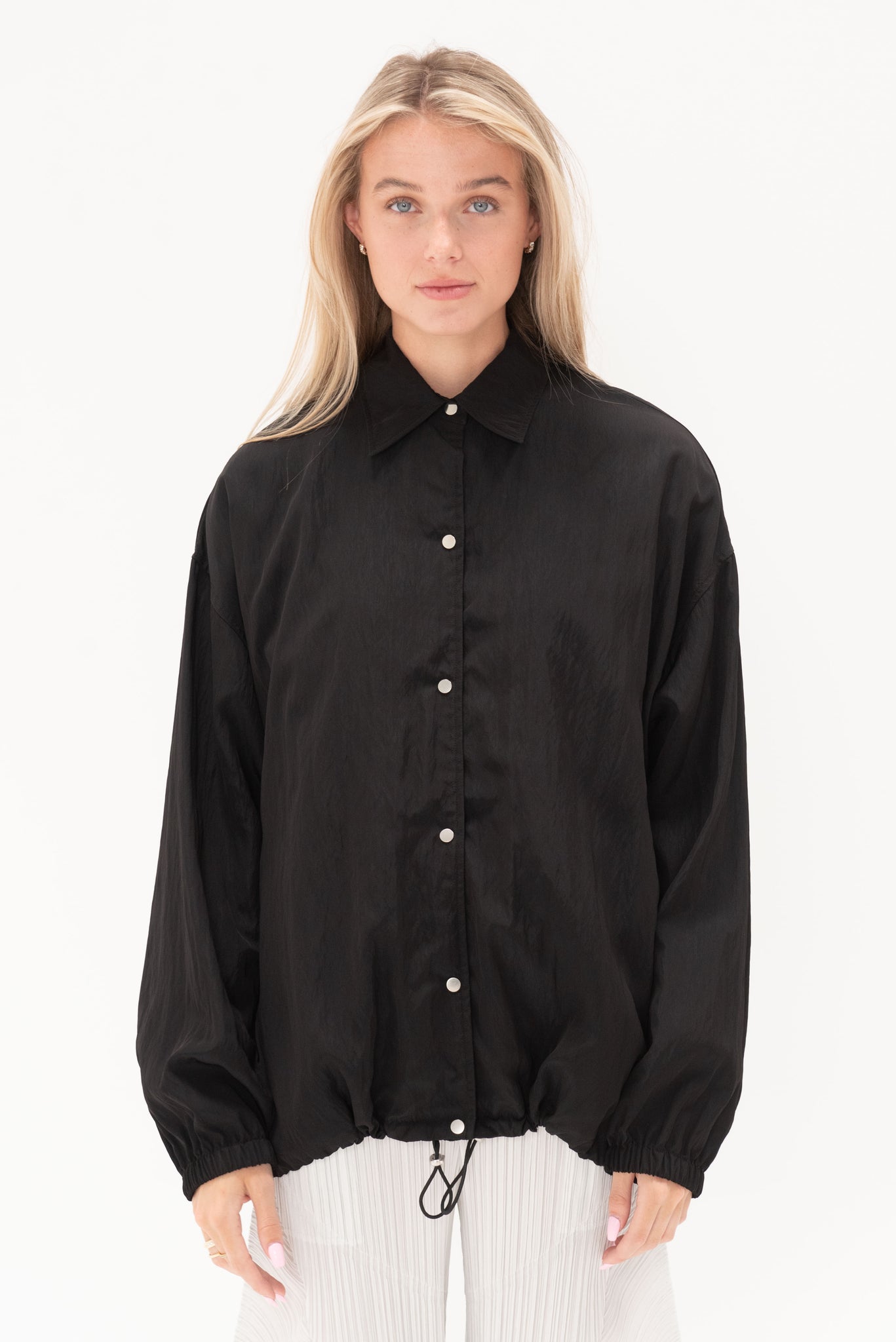 Outerwear – Kick Pleat